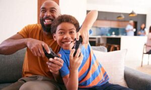 Guia para escolher os melhores jogos PS5 para crianças e famílias
